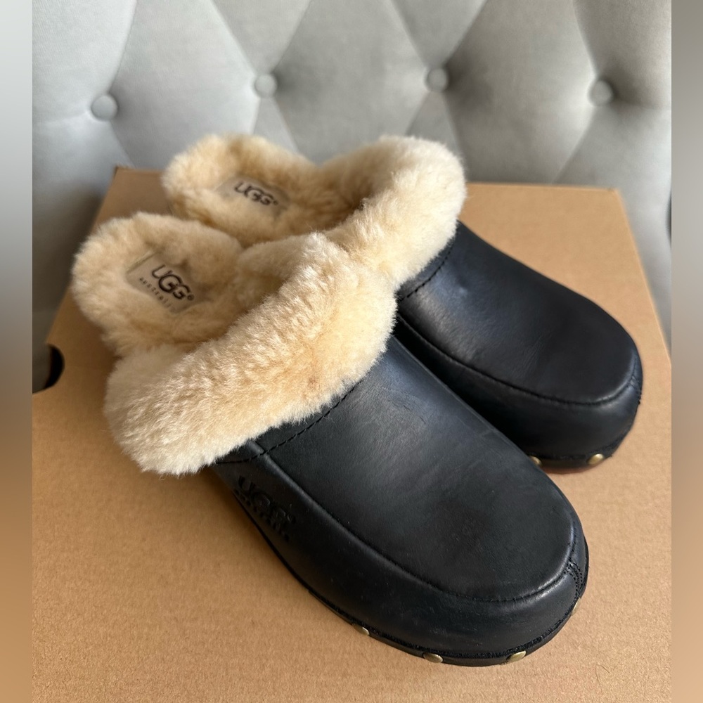 Ugg Slip On Clog Mule Black Leather - Gem